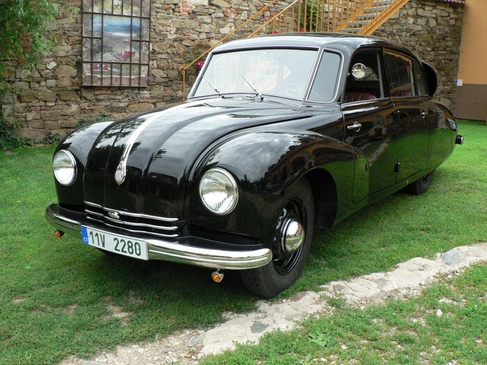 Tatra 87